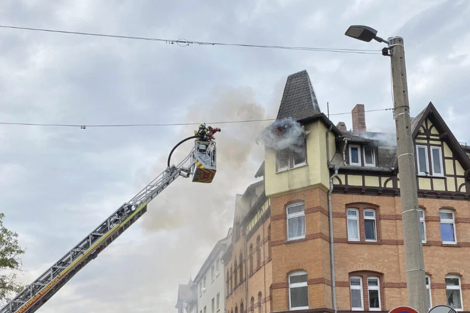 Thüringen: Wieder Hausbrand in einem Mehrfamilienhaus in Eisenach | NZ